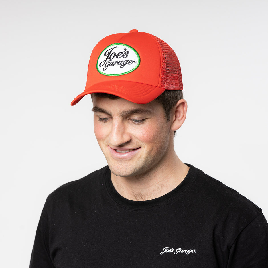 Caps & Clothes – Joes Garage